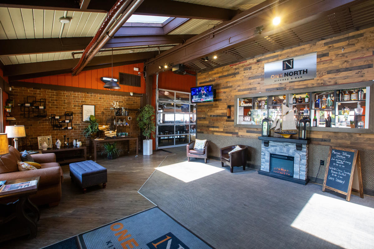One North Kitchen & Bar - Lansing