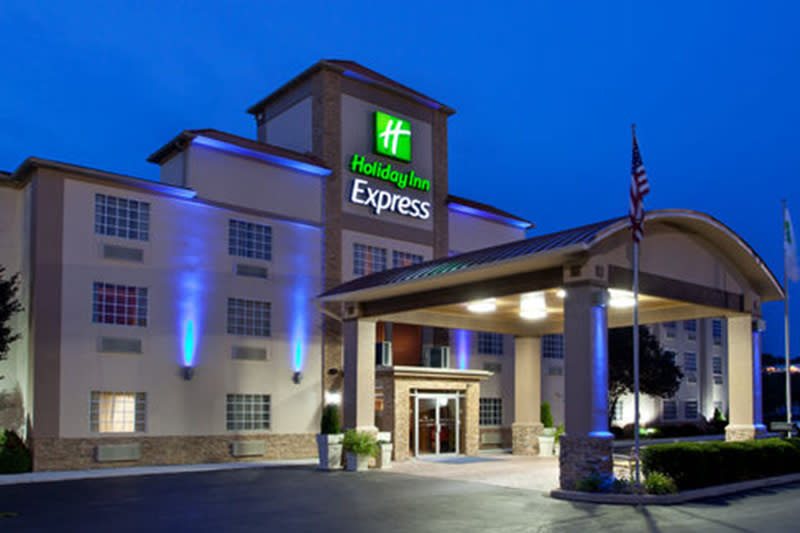 Holiday Inn Express Delmont | Delmont, PA