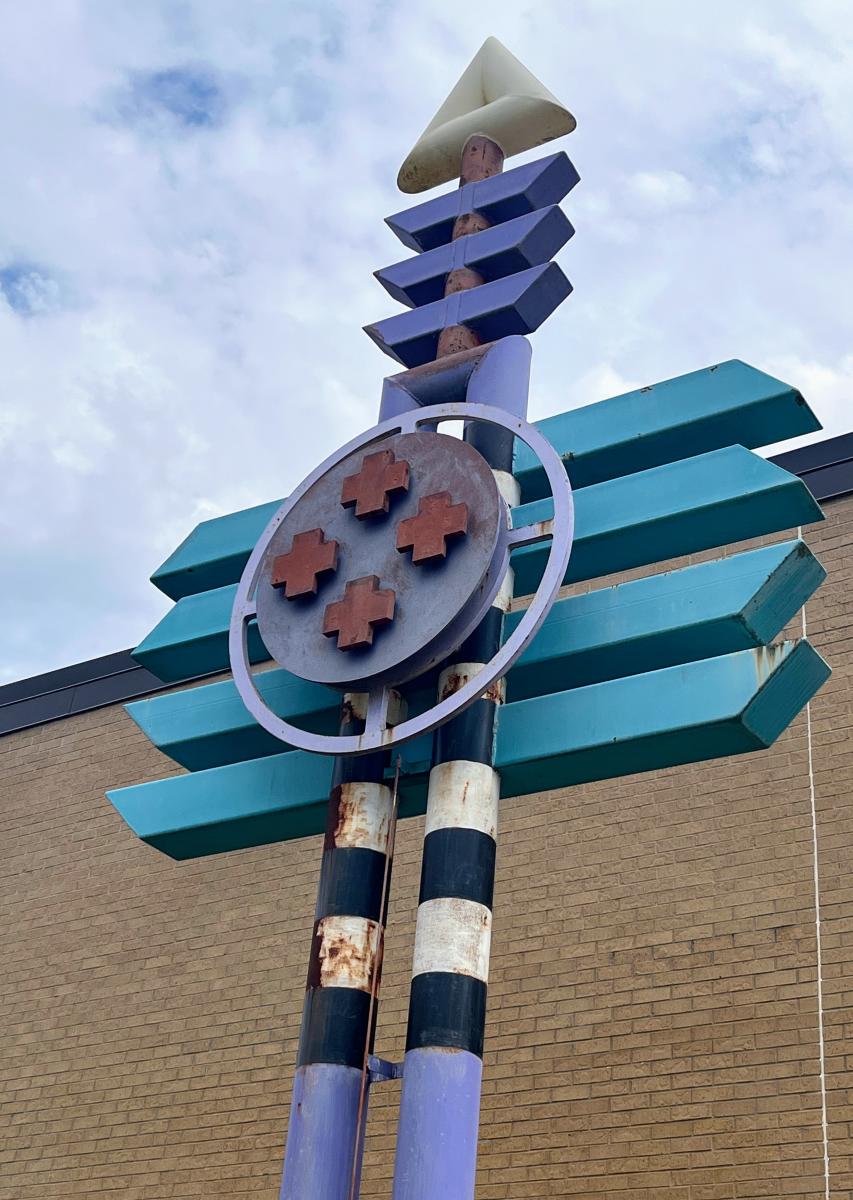 Medicine Wheel Totem Pole by Doug Coffin