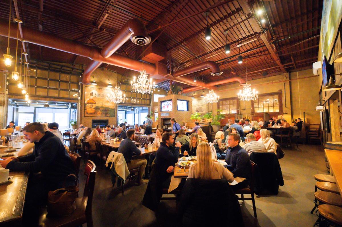 Carson's on Main - Lexington, KY - VisitLex