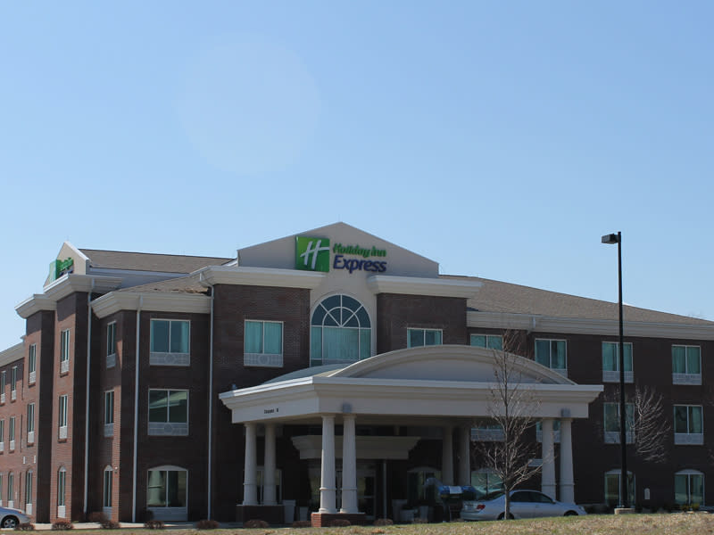 Holiday Inn Express & Suites Lexington Downtown Area-Keeneland ...