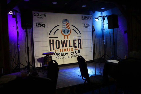 Howler Comedy Club