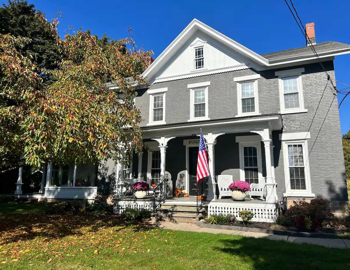 McIntee Manor