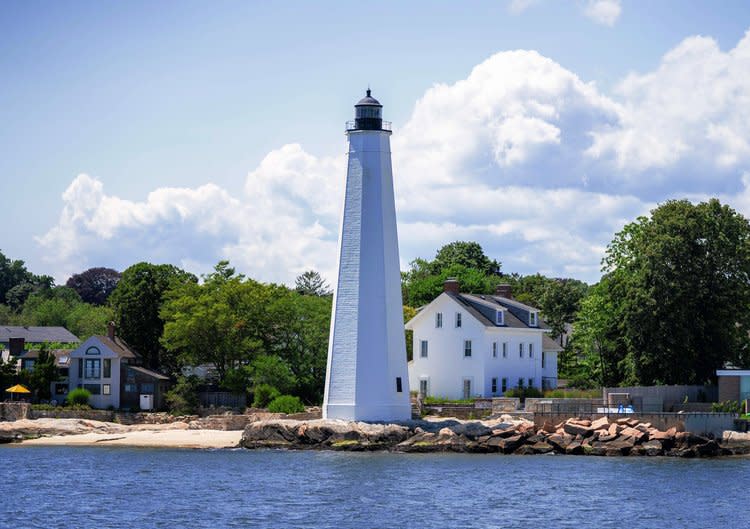 Cross Sound Lighthouse Cruises