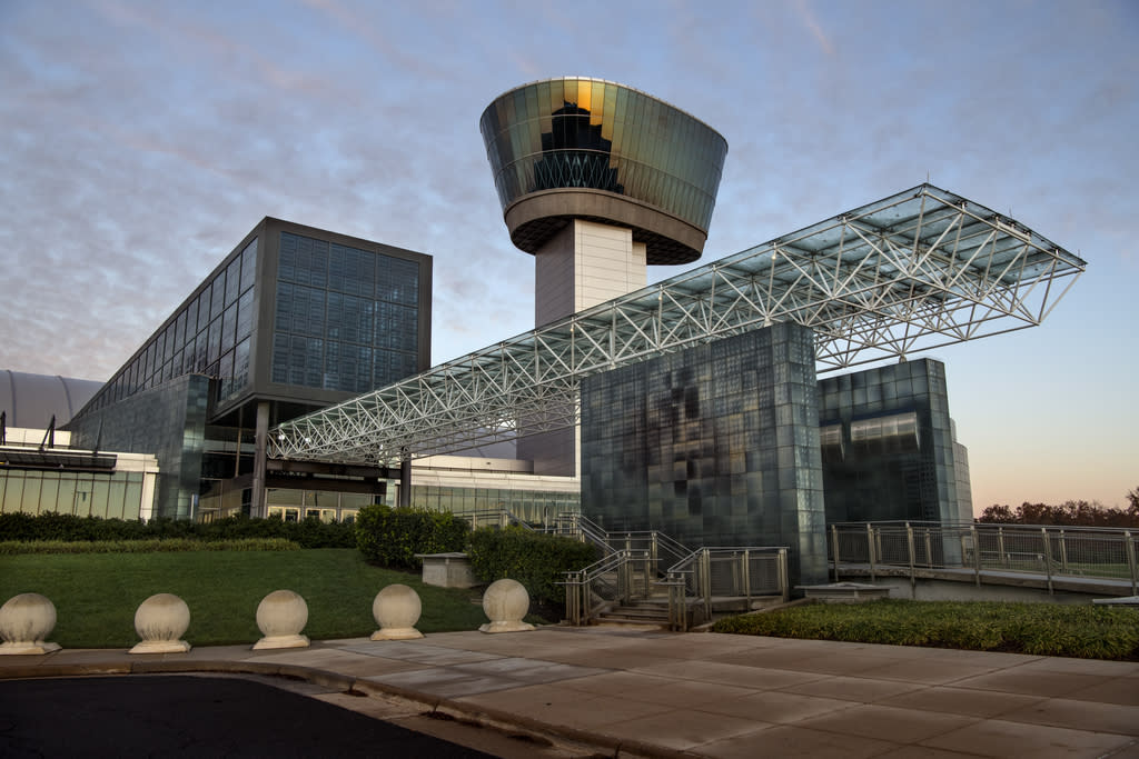 Smithsonian National Air And Space Museum Steven F Udvar Hazy Center