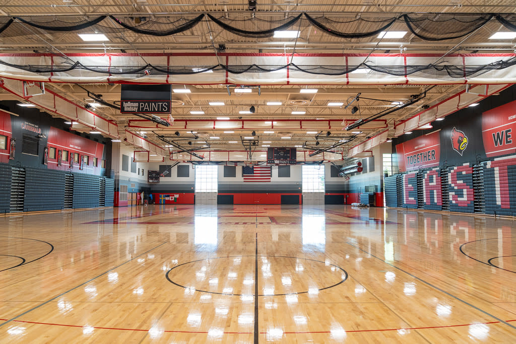 Sun Prairie High School - Twedell Family Fieldhouse | Sun Prairie, WI