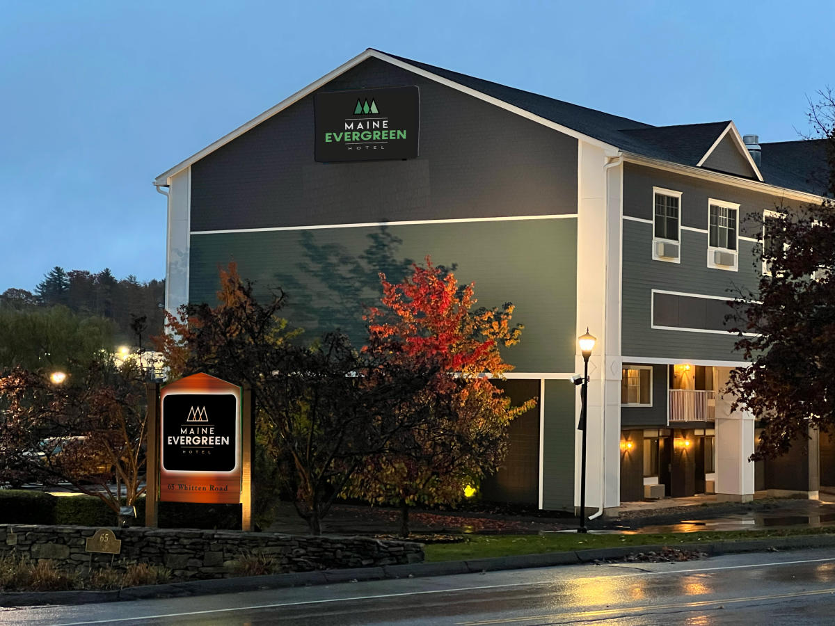Maine Evergreen Hotel