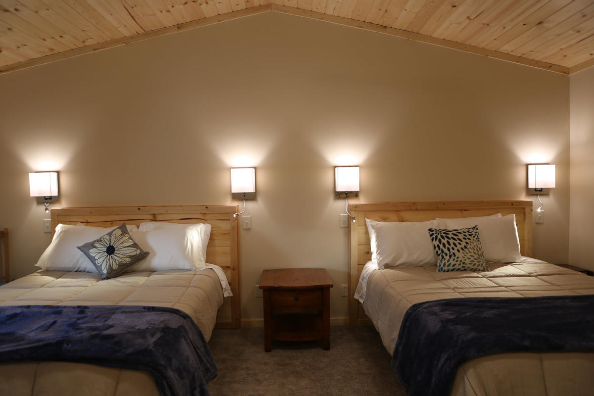 Peak Lodging