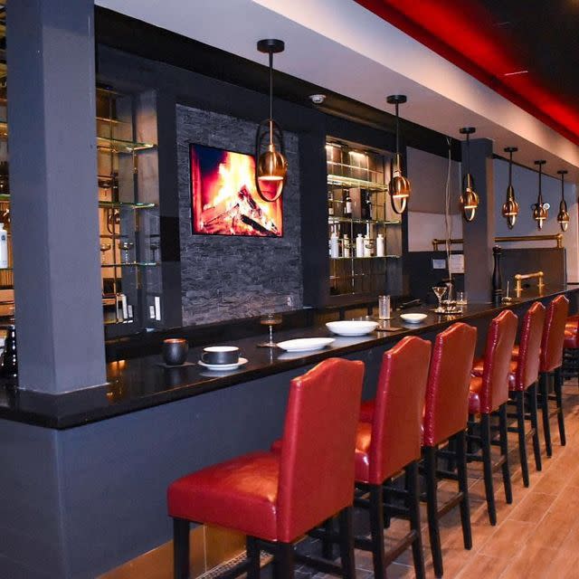 Annex Restaurant and Lounge