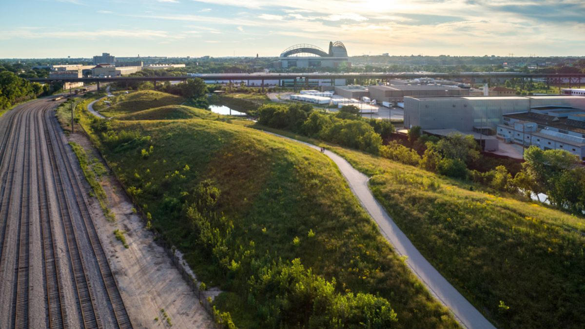 Menomonee River Valley | Milwaukee, WI 53203