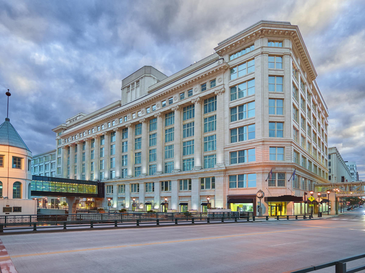 Residence Inn by Marriott - Milwaukee Downtown | Milwaukee, WI 53203