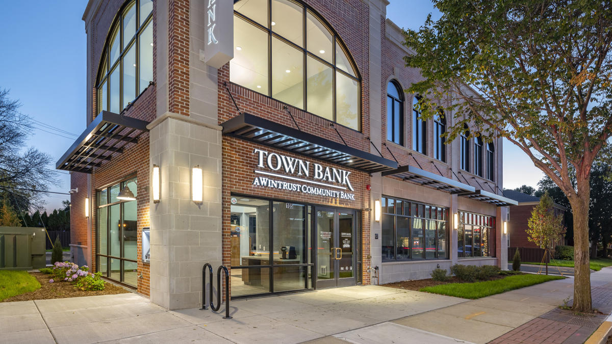 Town Bank, a Wintrust Community Bank | Milwaukee, WI 53202