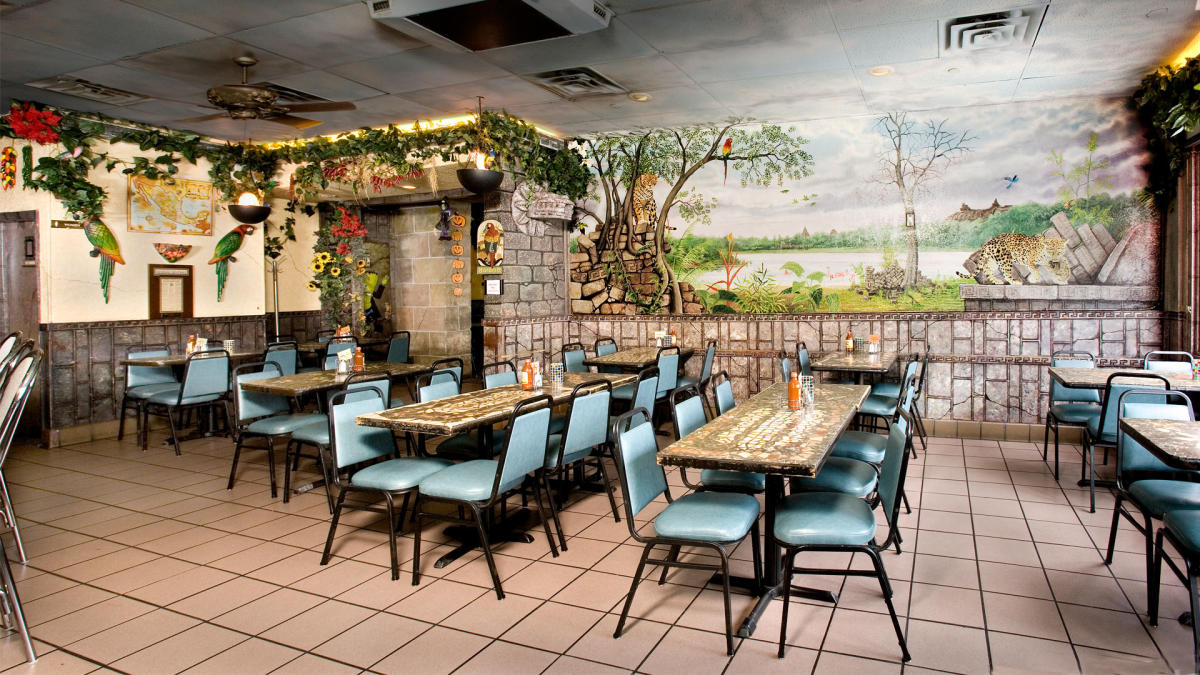 Botanas | Milwaukee, WI 53204