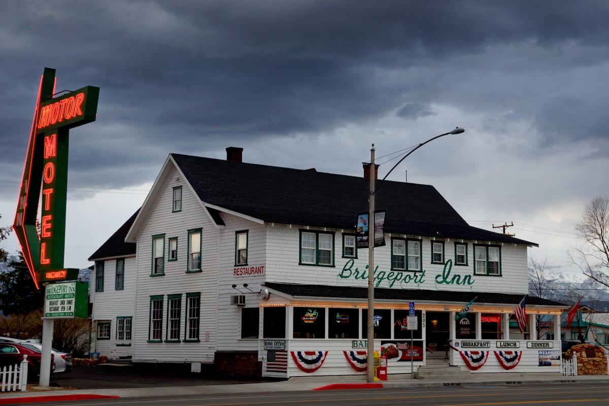 The Bridgeport Inn