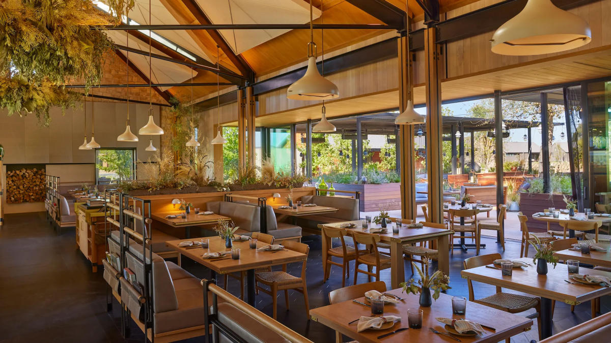 Bear at Stanly Ranch, Auberge Collection | Napa, CA 94558