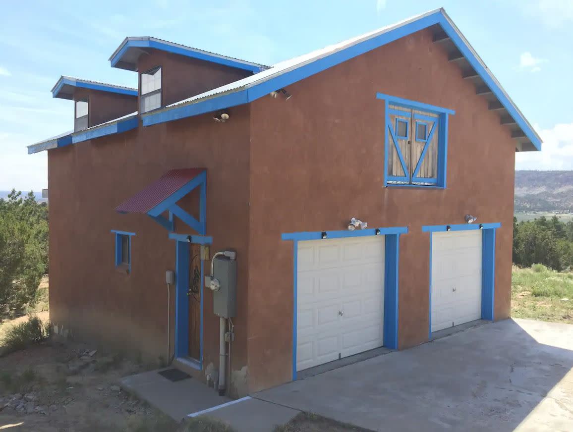 Adobe Round Casita Airbnb | Cuba, NM 87013-1591