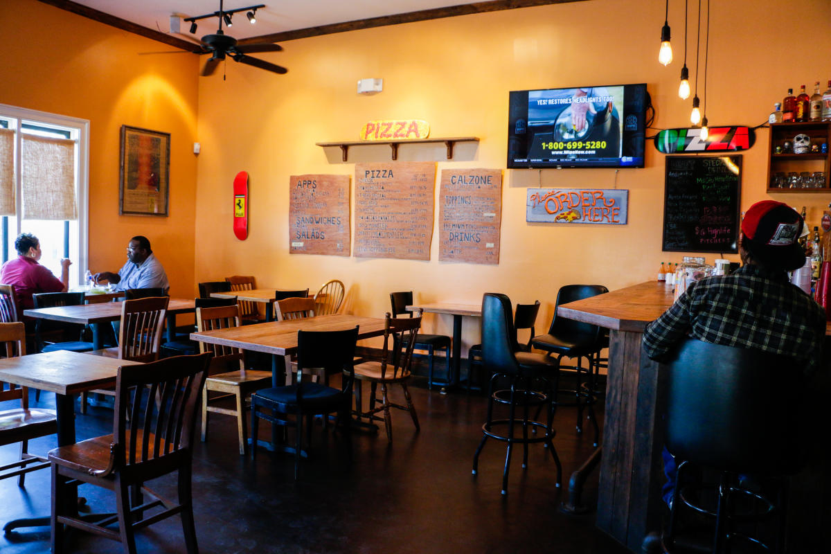 Mid City Pizza