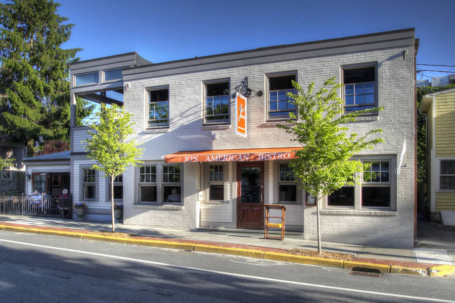 Jo's American Bistro | Newport, RI | Discover Newport