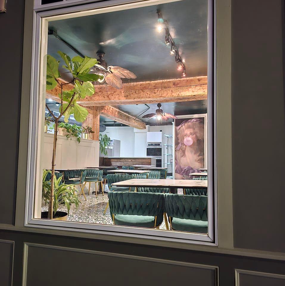 FairyTea Room | Warren, RI | Discover Newport