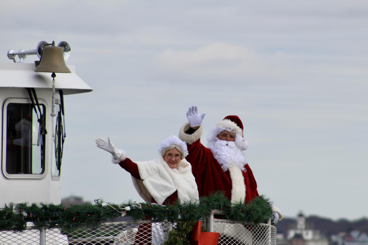 Jamestown Village Holiday Stroll | Jamestown, RI | Discover Newport