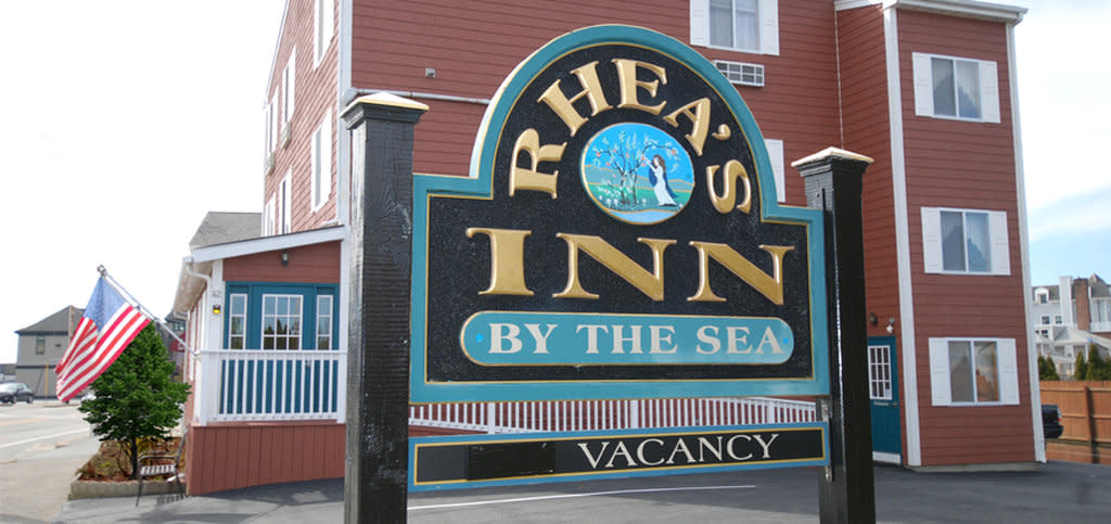 Rhea's Inn by the Sea | Middletown, RI | Discover Newport