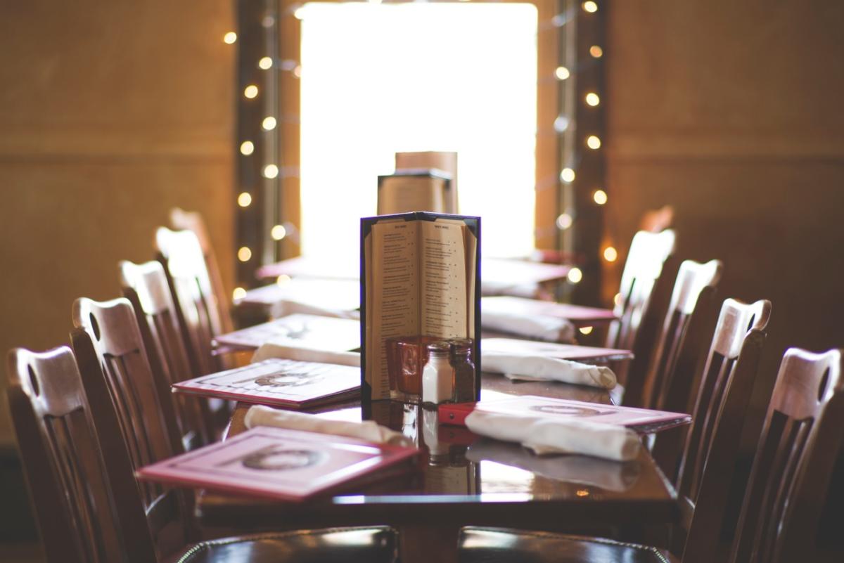 The Red Parrot Restaurant | Newport, RI | Discover Newport