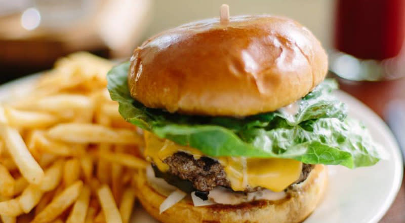 The Square Peg | Warren, RI | Discover Newport