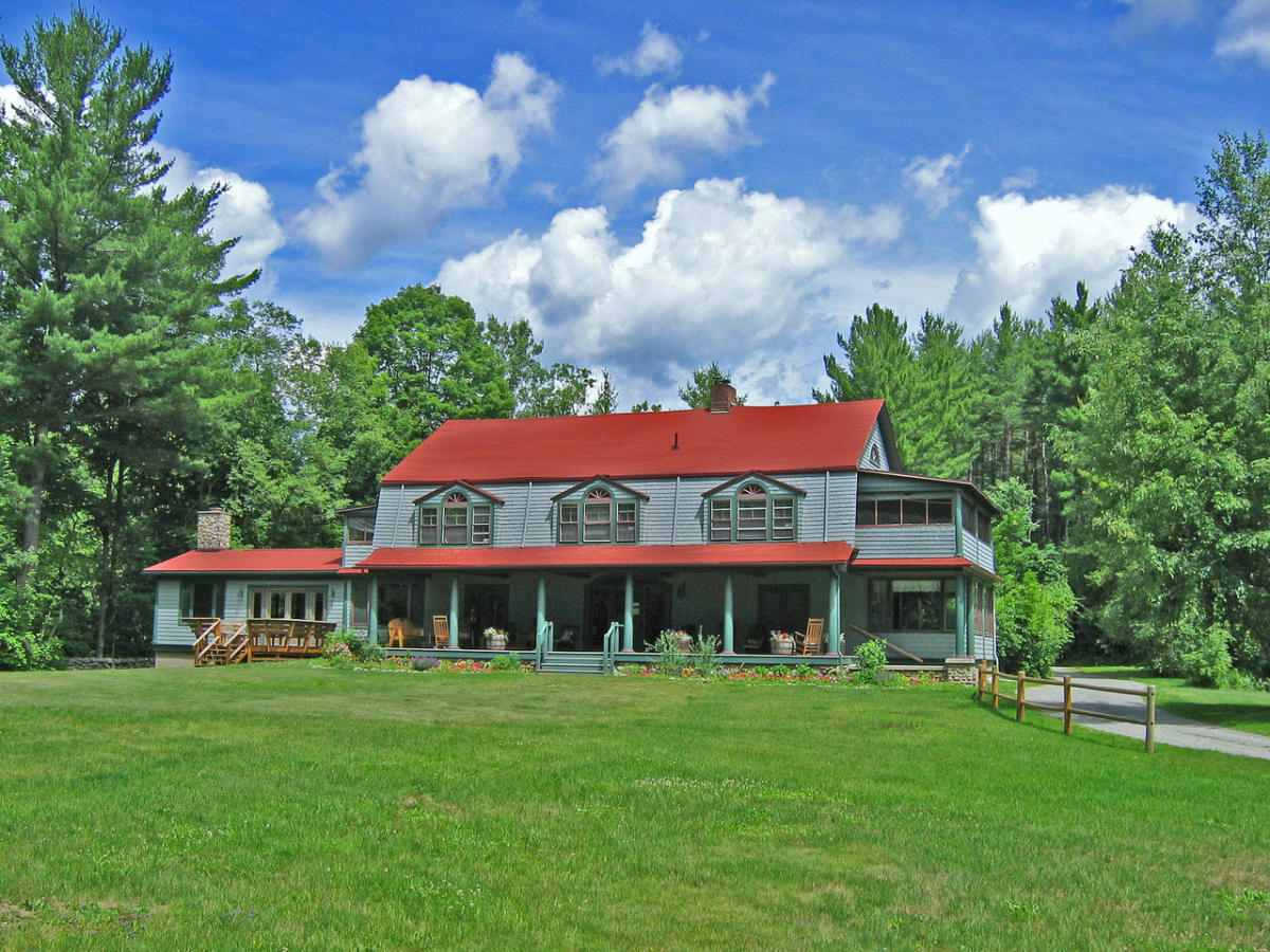 Trail's End Inn | Keene Valley, NY 12943