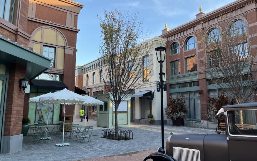 Belmont Park Village | Elmont, NY 11003