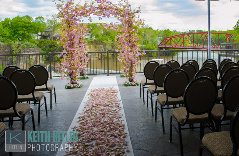 Diamond Mills Hotel & Tavern | Saugerties, NY 12477