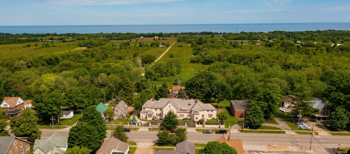Hamilton Mansion | Ripley, NY 14755