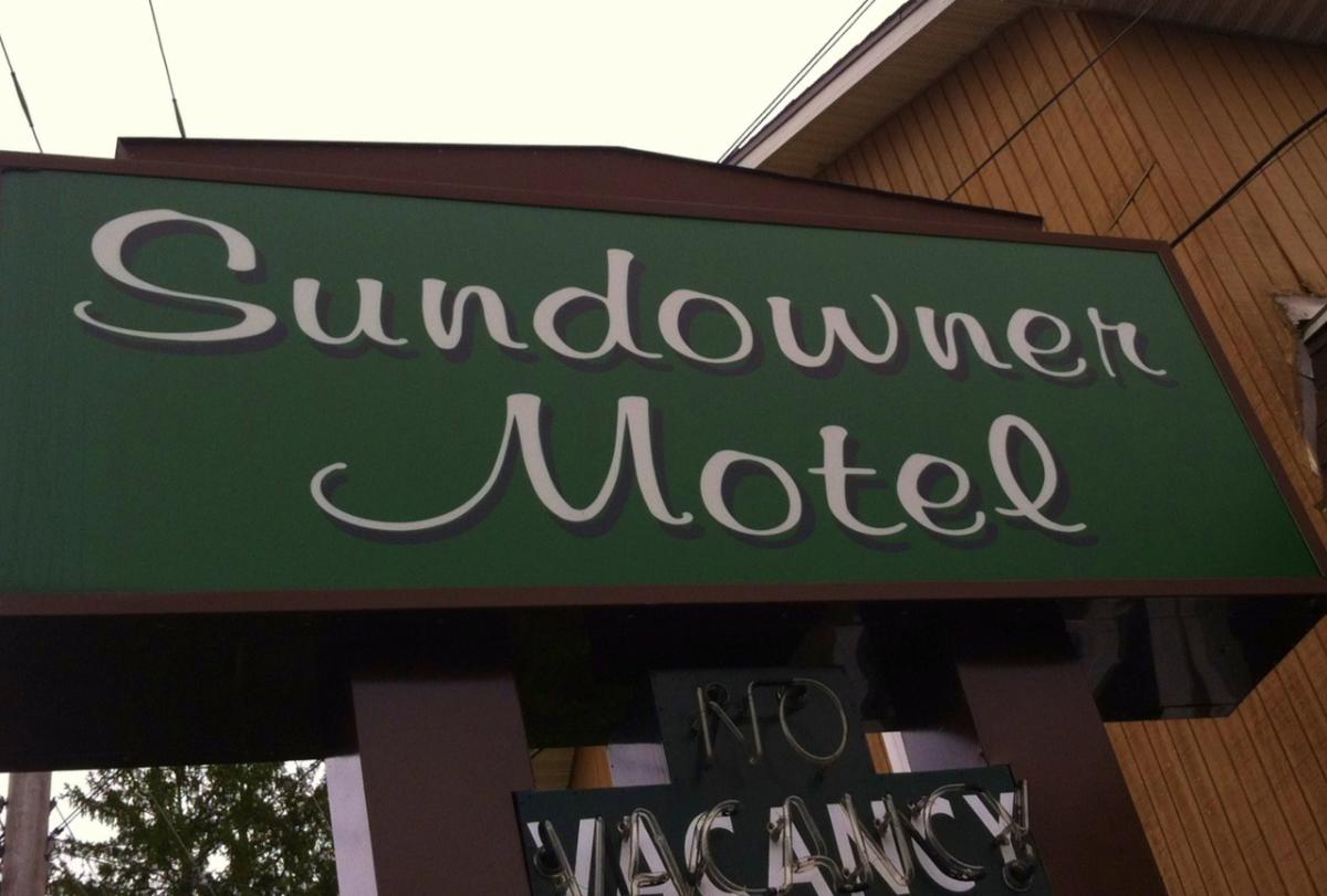 Sundowner Motel | Lake George, NY 12845