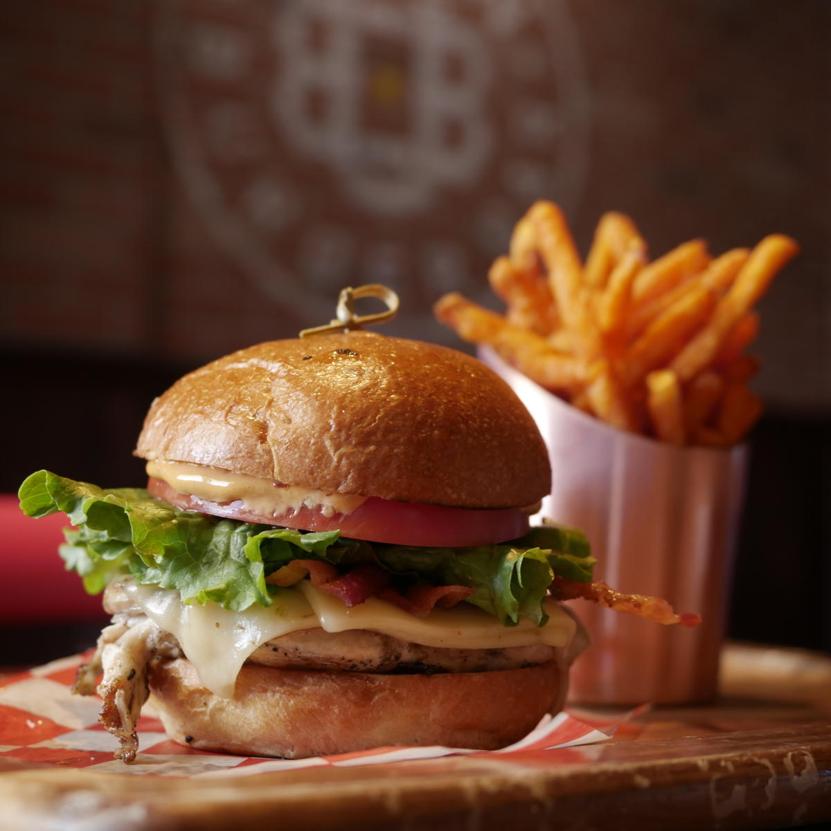 Union Burger Bar | Southampton, NY 11968