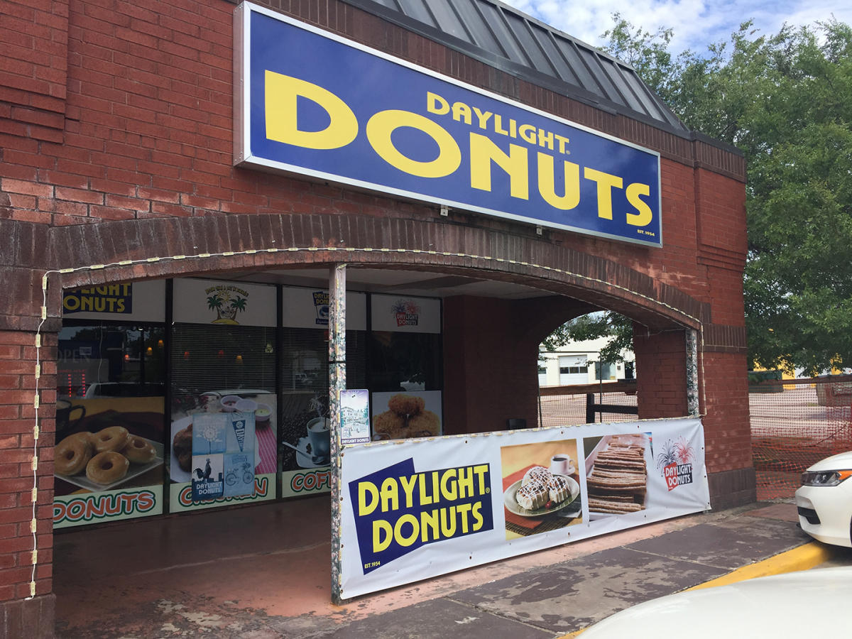 Cafe Daylight Donuts