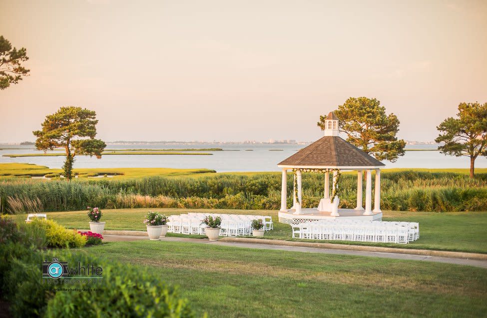 Links at Lighthouse Sound