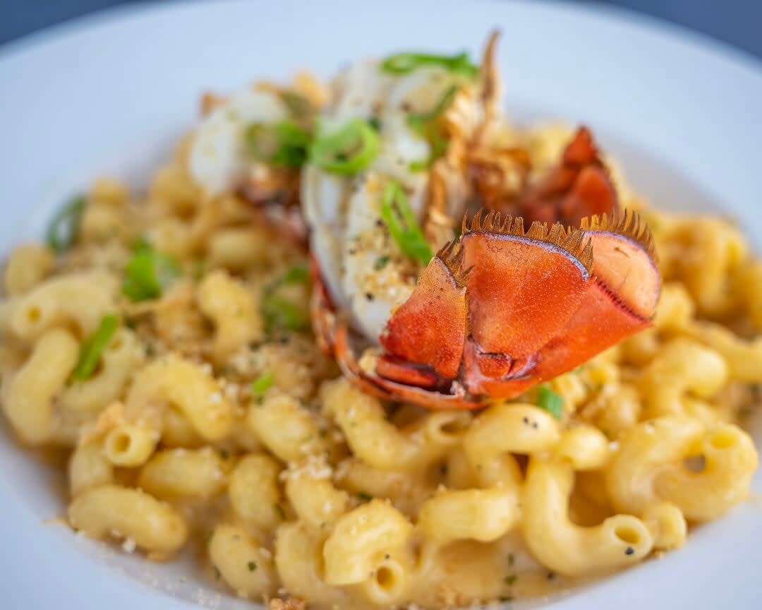 Macky's Bayside Bar & Grill