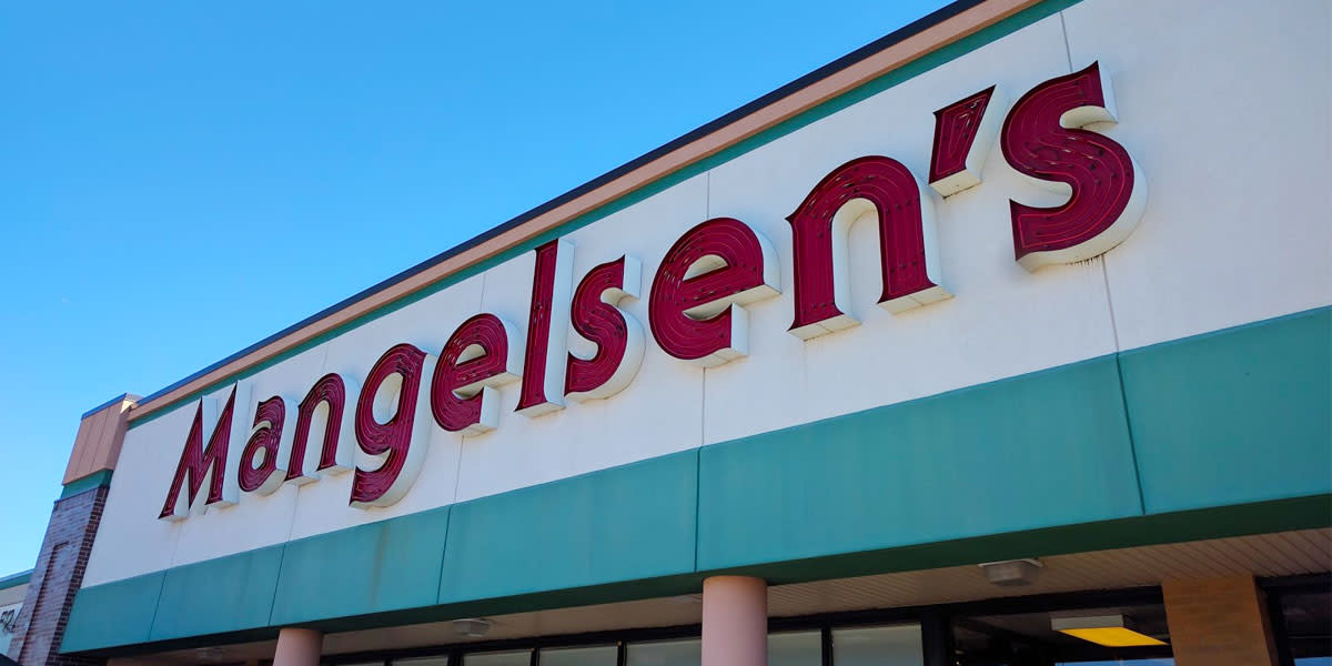 David M. Mangelsen’s