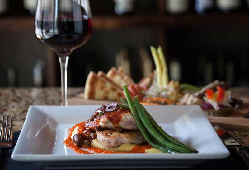 Nosh Restaurant and Wine Lounge