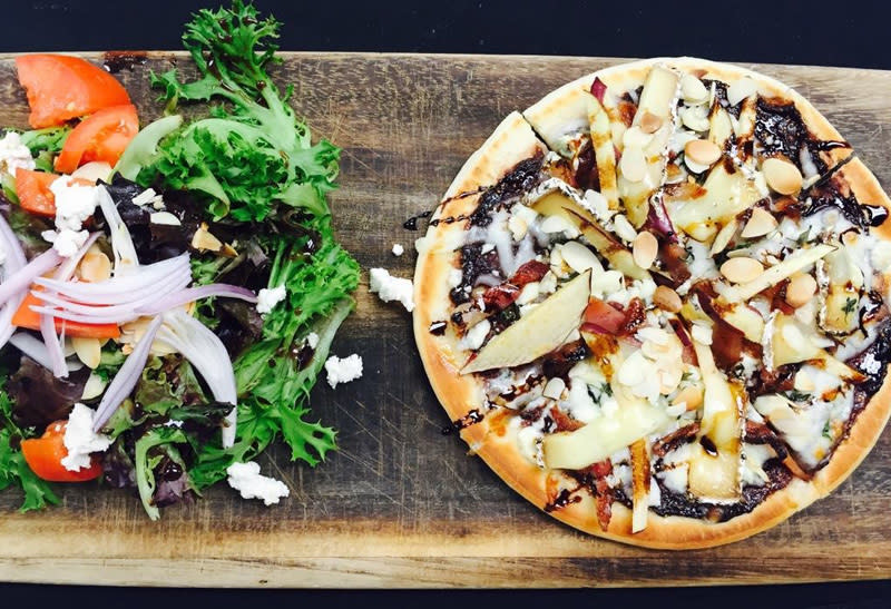 Nosh Restaurant and Wine Lounge