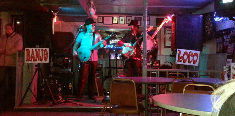 White House Bar & Grill