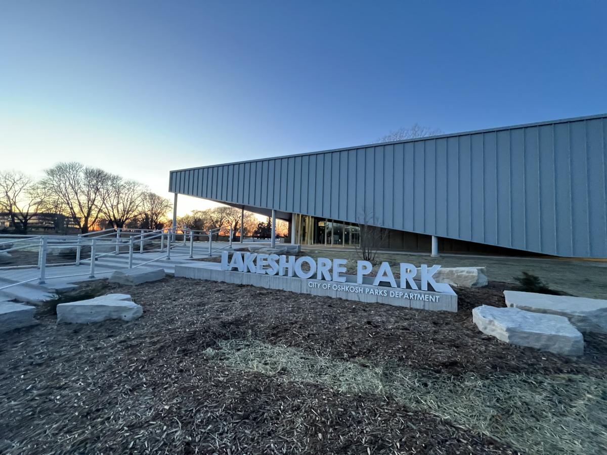 Lakeshore Park Four Seasons Building