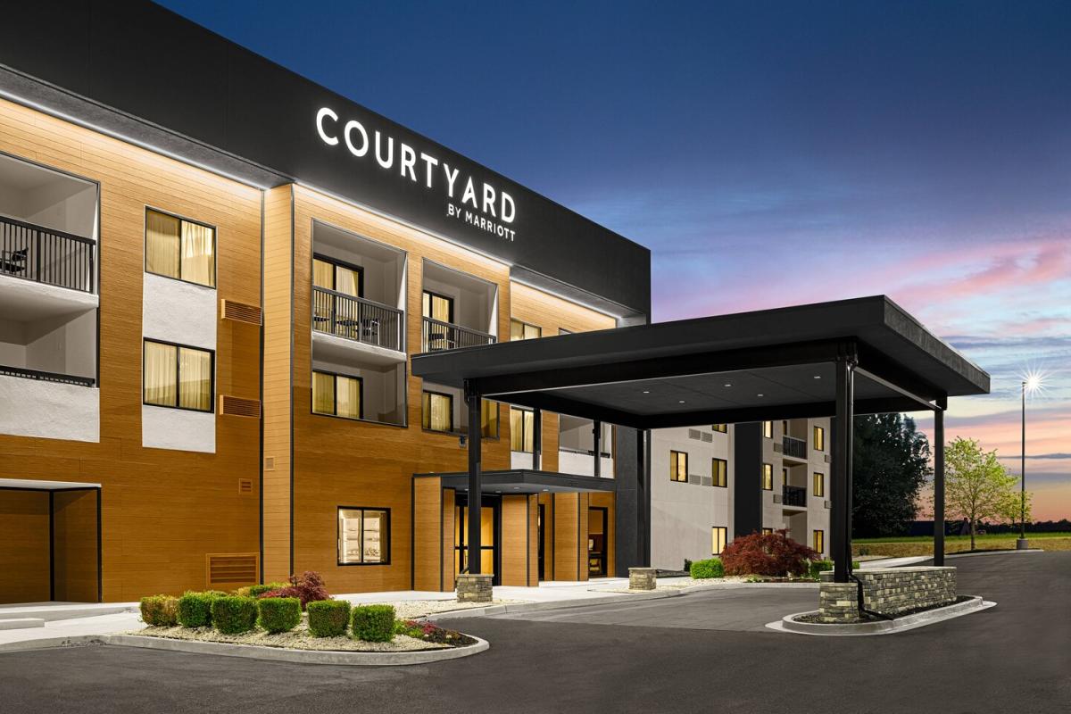 Courtyard By Marriott