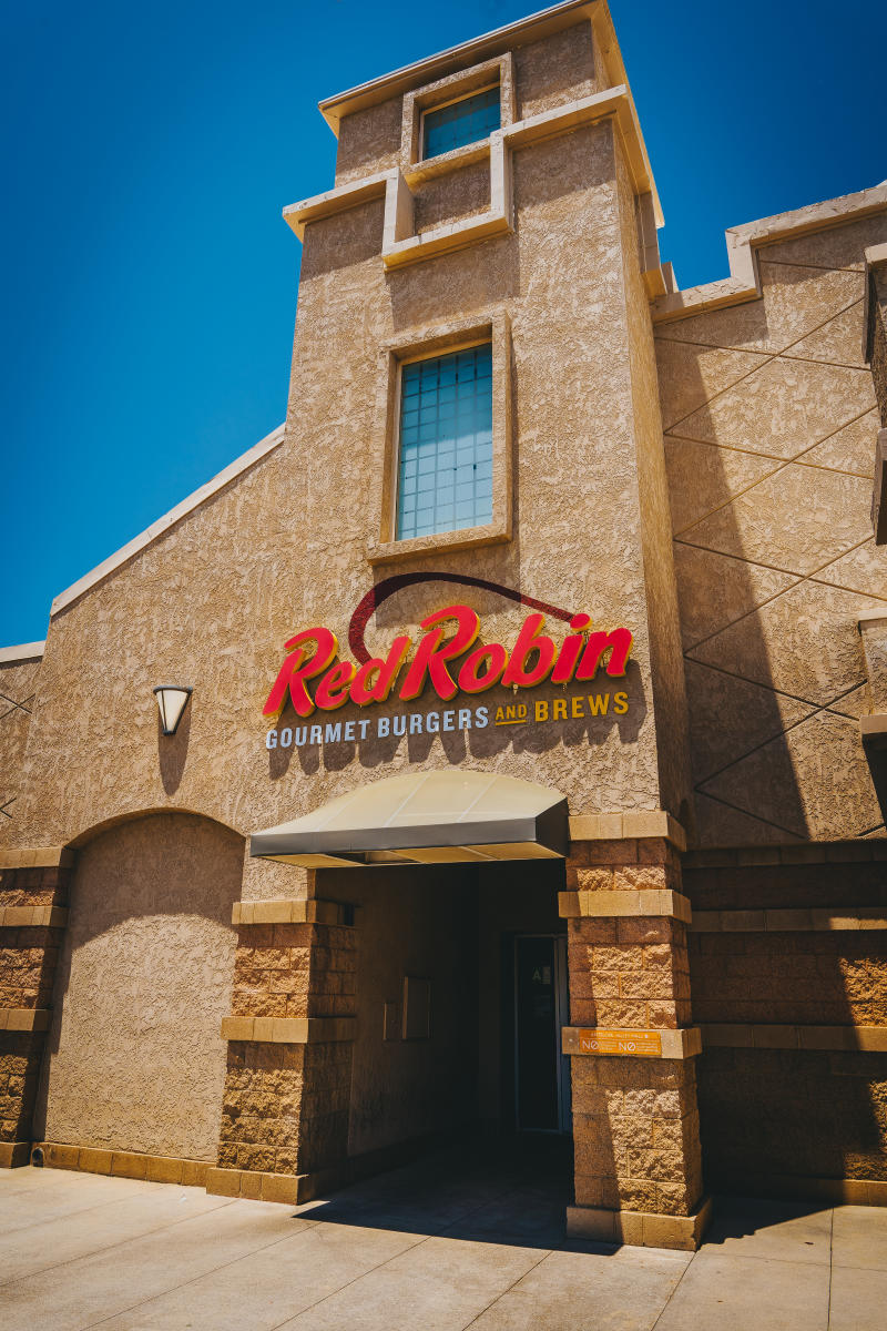 Red Robin Gourmet Burgers and Brews