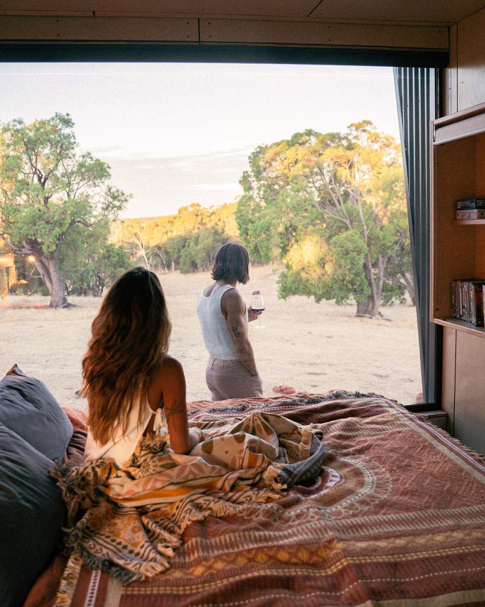 Heyscape Tiny Cabin - Chittering