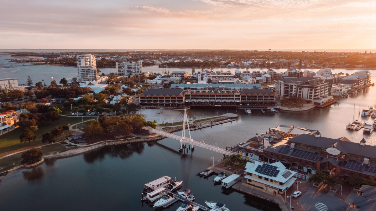 Dolphin Quay | Attraction | Mandurah | Destination Perth