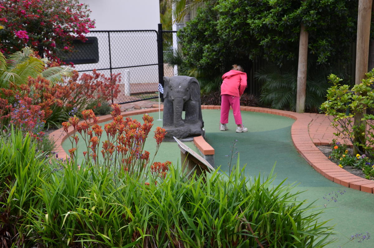 Supa Golf and Supa Putt | Destination Perth