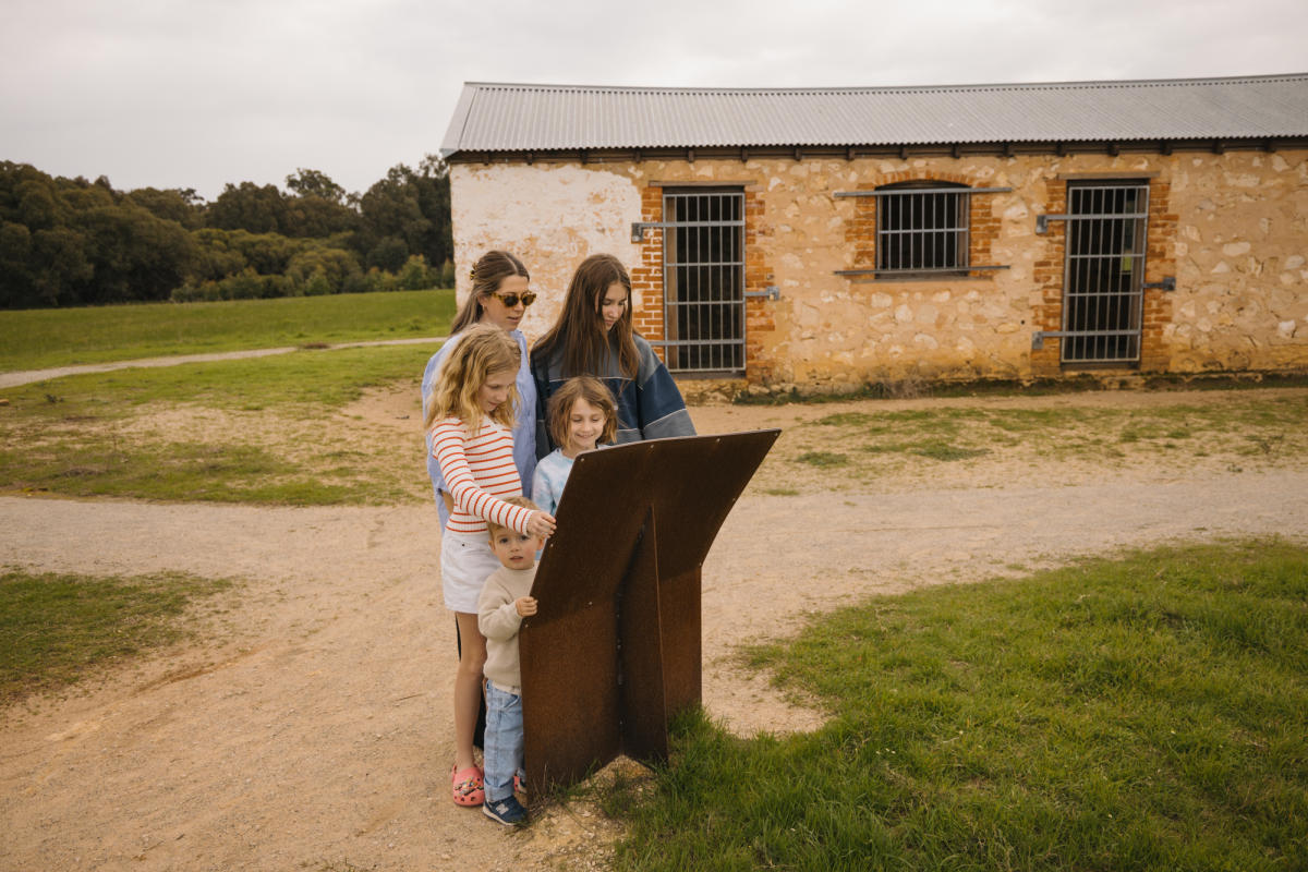Perry’s Paddock | Attraction | Woodvale | Destination Perth