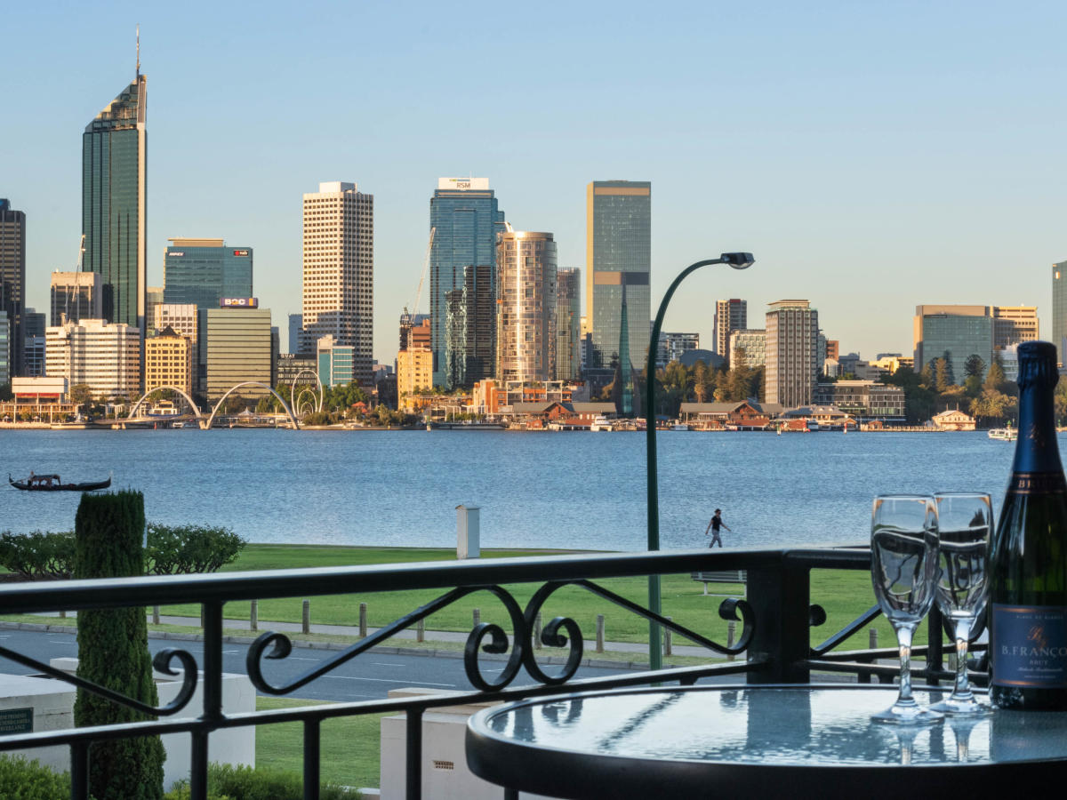 The Peninsula Riverside Serviced Apartments