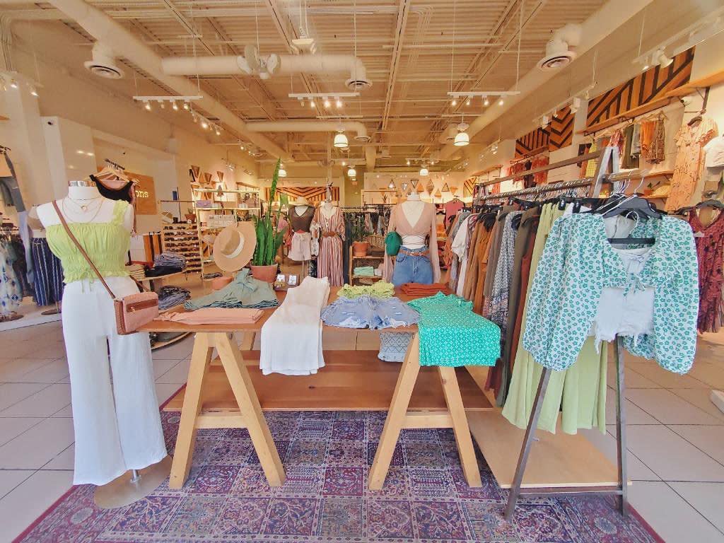Creations Boutique Tempe Marketplace - Tempe AZ, 85281