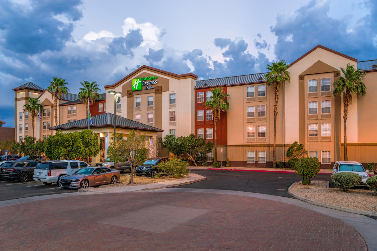 Holiday Inn Express Phoenix Airport - Phoenix AZ, 85034
